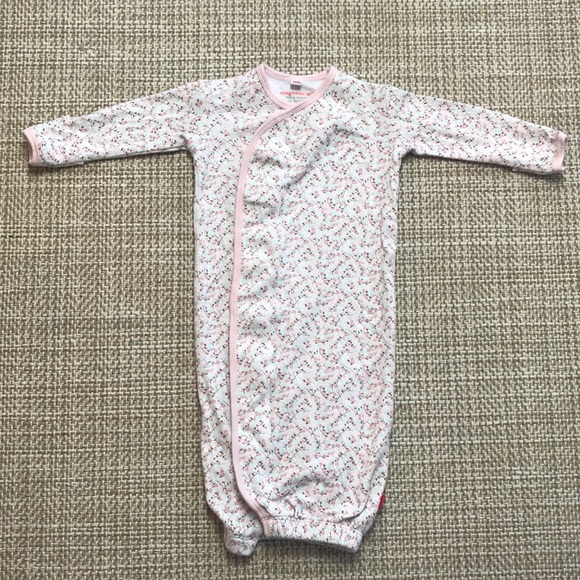 Magnificent Baby | One Pieces | Magnetic Me Organic Sleeper Gown Size ...